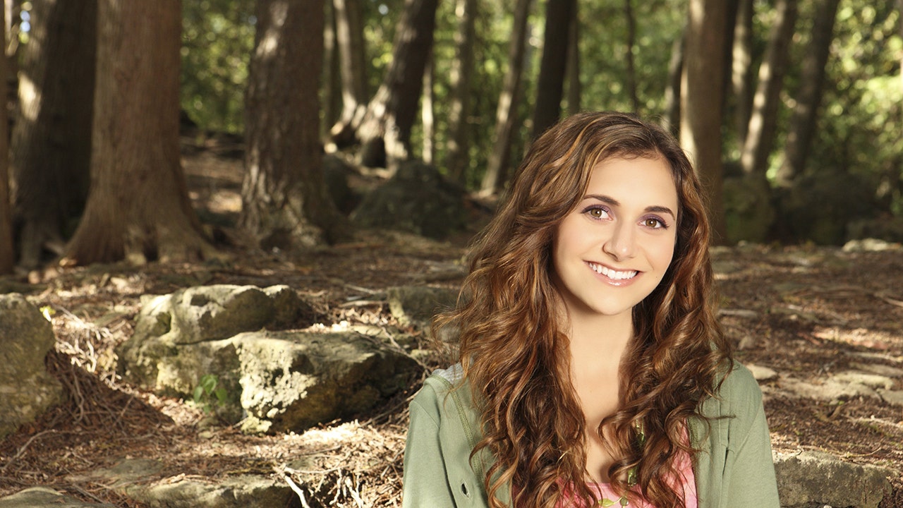 Former child star details the dark side of Hollywood in new tell-all ...